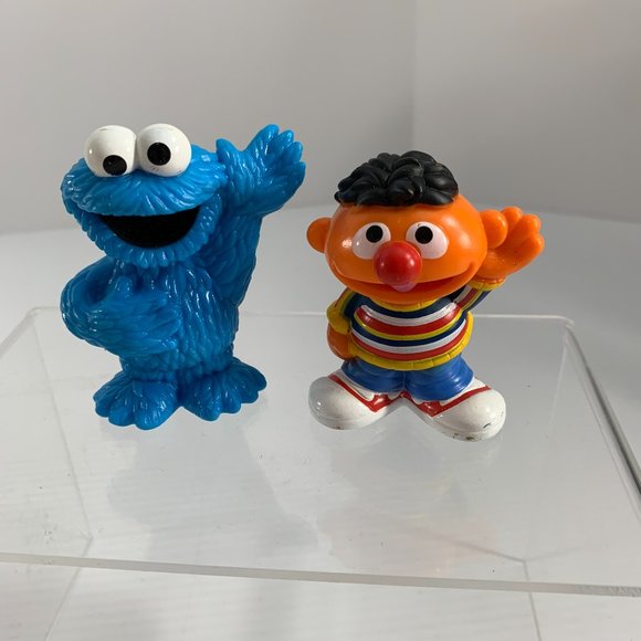 Sesame Street | Toys | Sesame Street Cookie Monster Ernie Waving Pvc ...